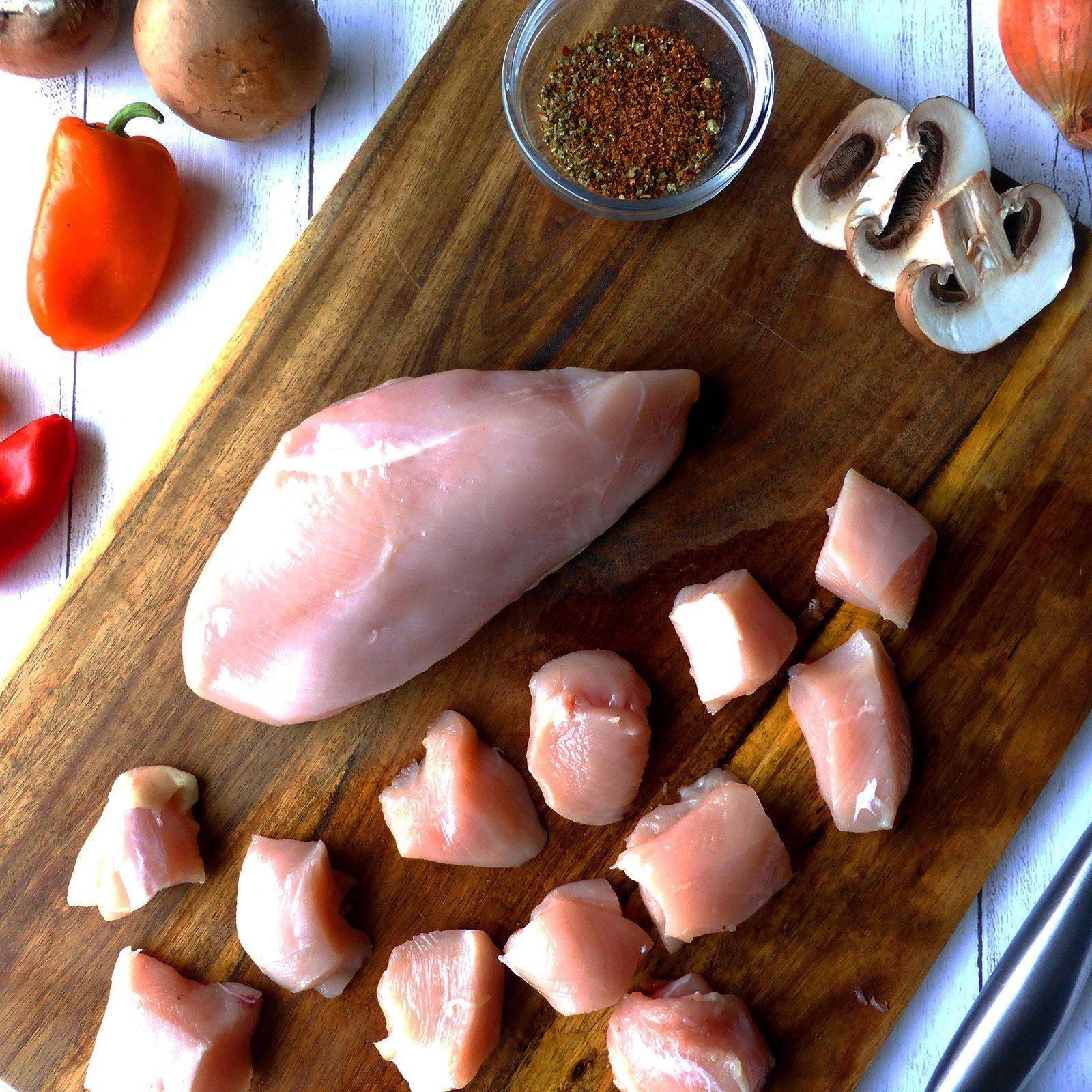 Buy Baggie's Chopped Chicken Breast - 450g | Baggie's Butcher & Deli ...